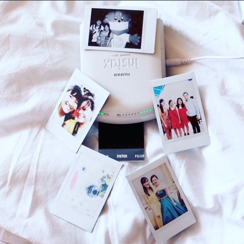 Reviewing Instax Mini Printers! – Damian with Sandra